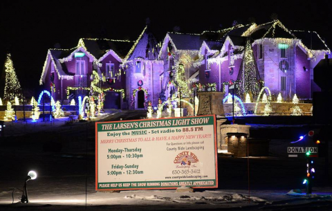 Larson Holiday Light Show Ride | Fox River Chapter #2950 | St. Charles ...